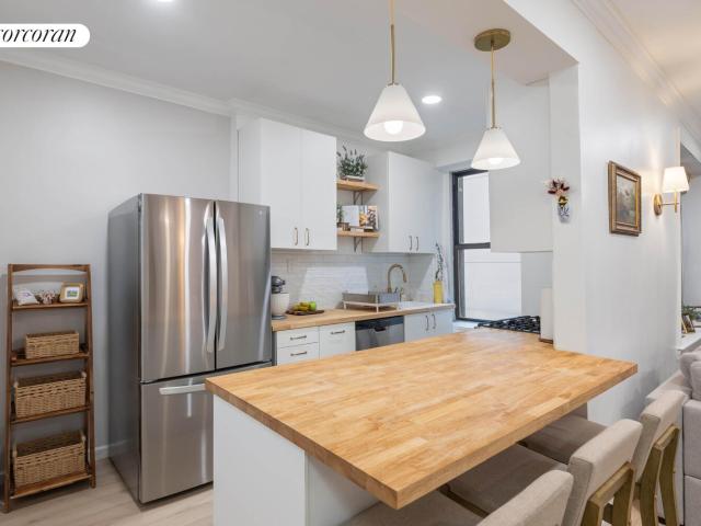 225 BENNETT Avenue 1T