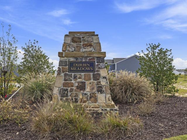 225 Deskin Lane