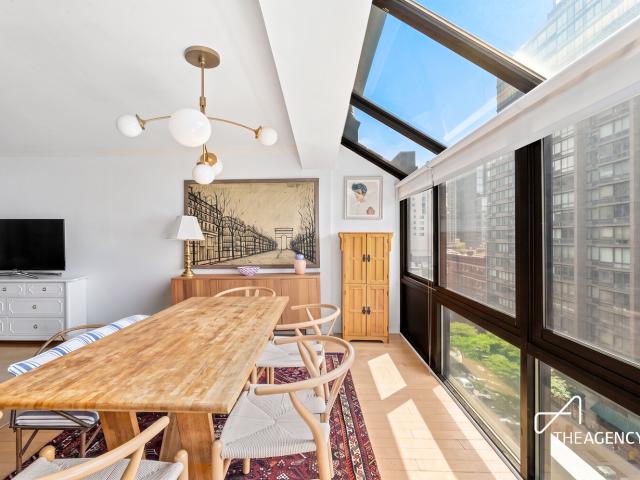 225 E 86TH Street 905