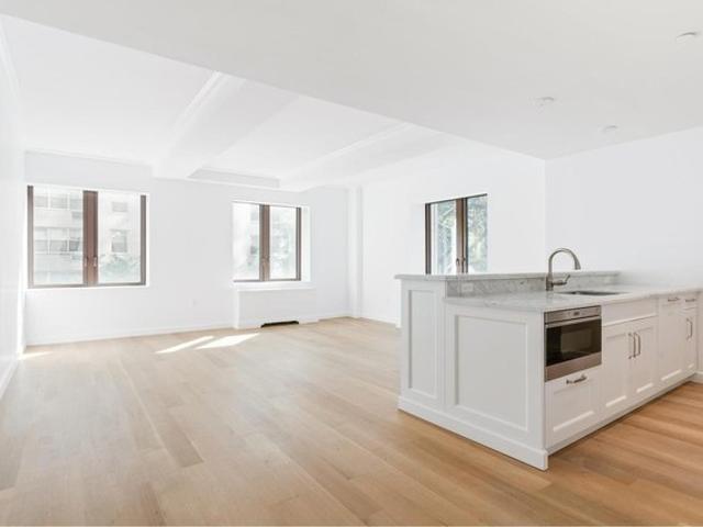 225 E 19th St Apt 806, New York, NY 10003