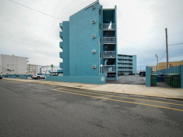 225 E Wildwood Avenue