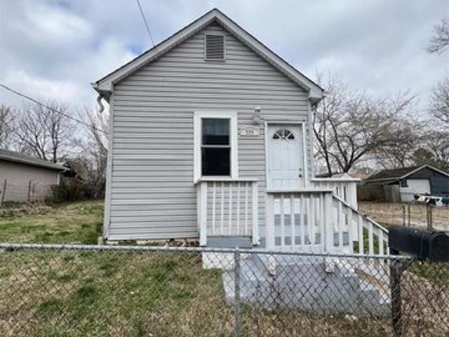 225 E Arlee Ave, Saint Louis, MO 63125