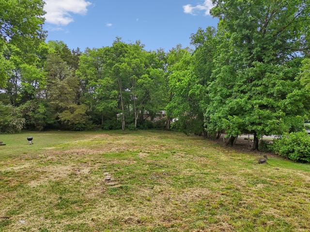 225 E Cedar St