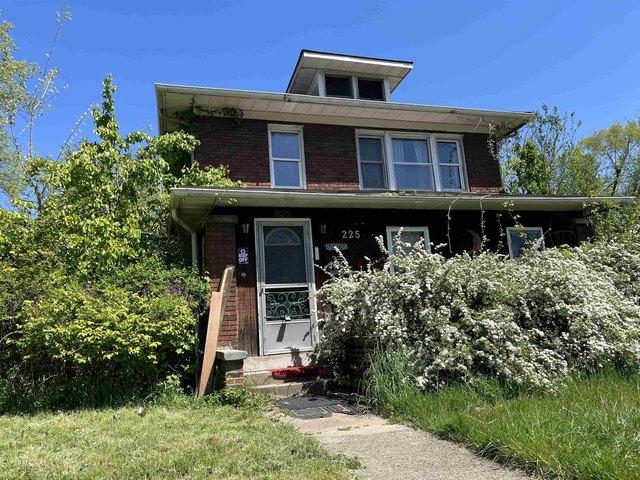 225 E Donald St, South Bend, IN 46613