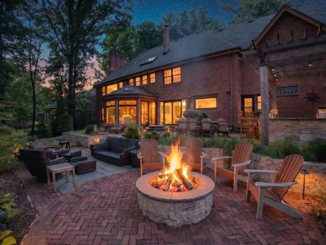 225 E Ravine Baye Rd