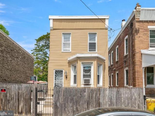 225 E Slocum St, Philadelphia, PA 19119
