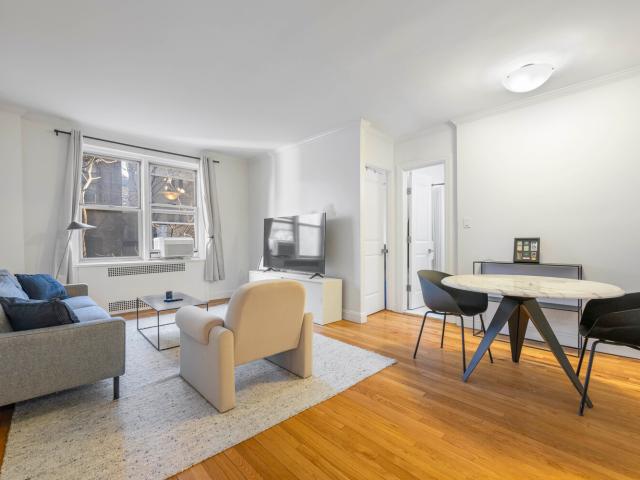 225 East 47th Street, New York, NY