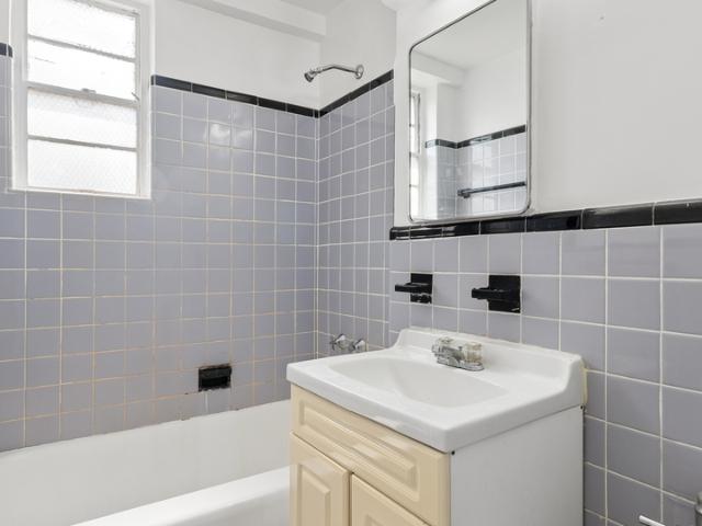 225 East 46th Street, New York, NY