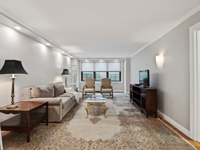 225 East 57th Street, New York, NY