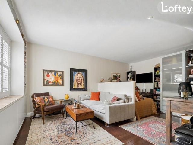 225 East 76th Street, New York, NY