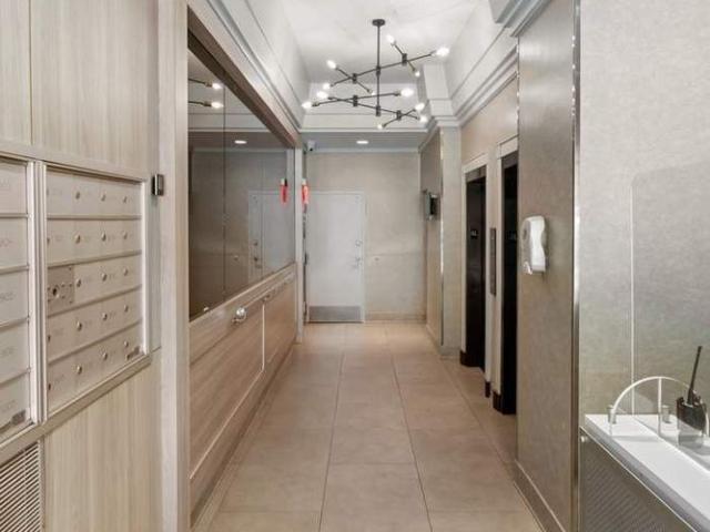 225 East 86th Street, Unit 1005 | Compass