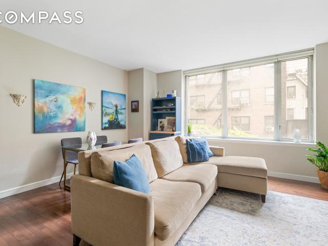 225 East 34th Street, New York, NY