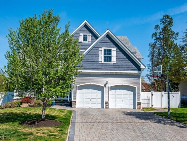 225 East Golf Ave