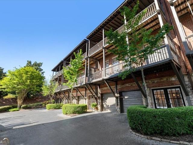225 Founders Mill Ct, Roswell, GA 30075
