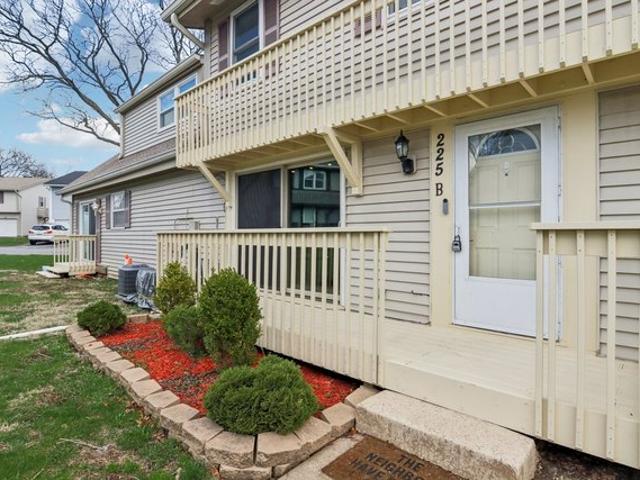 225 Foxhead Ct Unit B, Bolingbrook, IL 60440