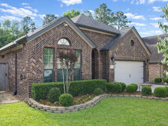 225 Forest Heights Ln, Montgomery, TX 77316 | MLS #95895 | Compass
