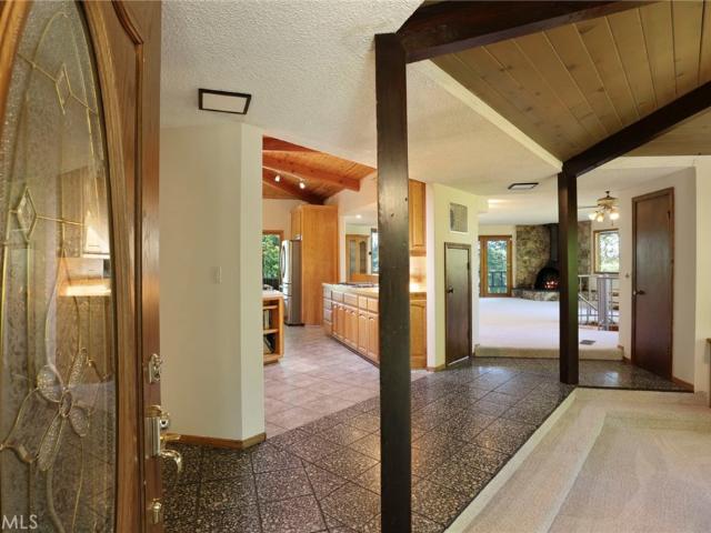 225 Fern Way
