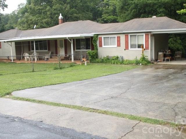 225 Ferstl Ave, Belmont, NC 28012