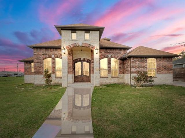 225 Kalmer St, Pasadena, TX 77502