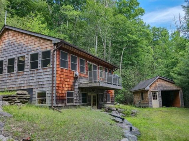 225 Hatchery Rd, Forestburgh, NY 12777