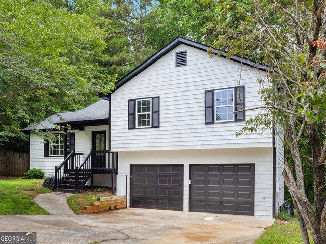 225 Hampton Dr, Dallas, GA 30132