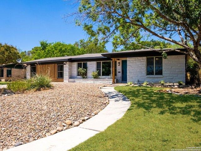 225 Harriett Dr, San Antonio, TX 78216