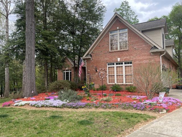 225 Highland Forest Dr, Clover, SC 29710 | MLS #4365