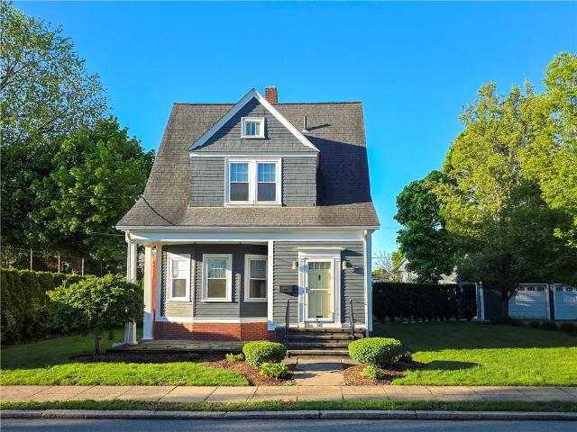 225 Hunts Avenue