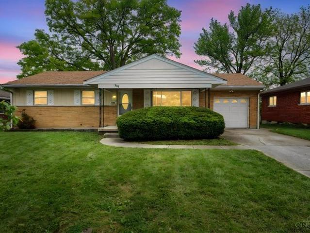 225 Ireland Ave, Greenhills, OH 45218