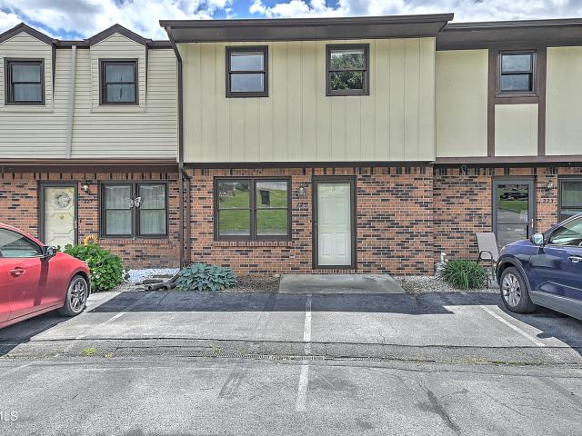 225 Oakcrest Circle