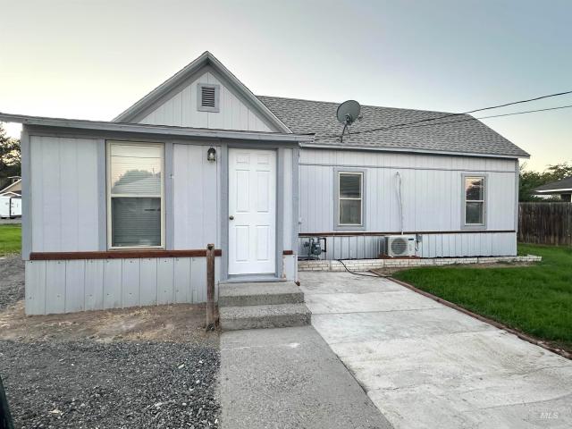 225 Oregon St
