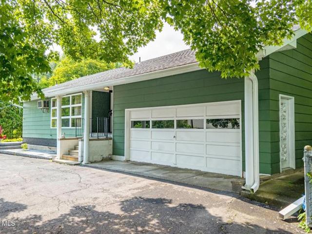 225 Ottawa St, Lake George, NY 12845