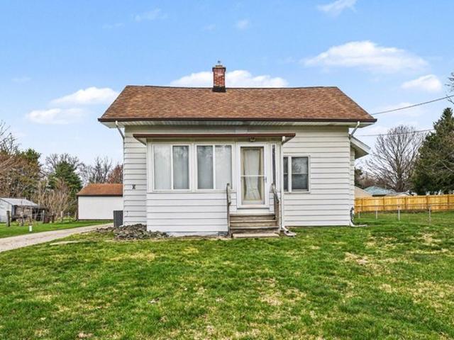 225 Owens St, Niles, MI 49120