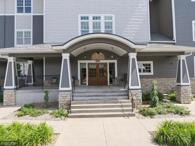 225 Lawrence Boulevard W # 402