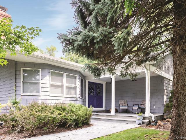 225 Lakeside Drive S