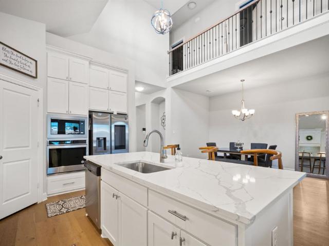 225 Lariat Trail