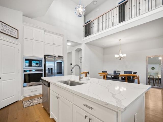 225 Lariat Trl, Waxahachie, TX 75165