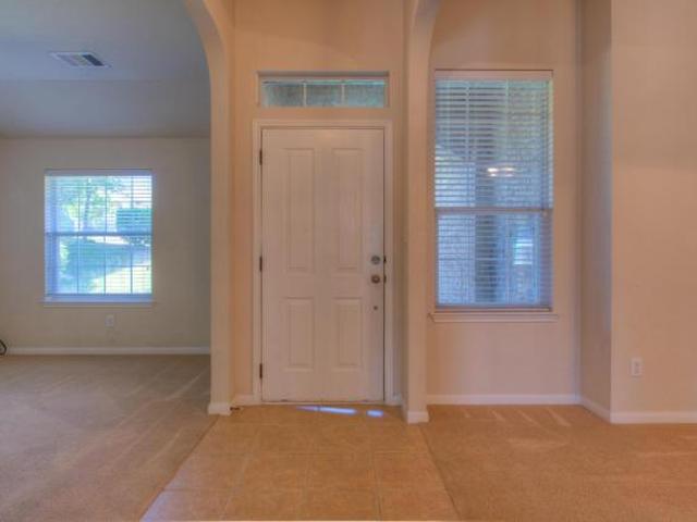 225 Lexington Dr