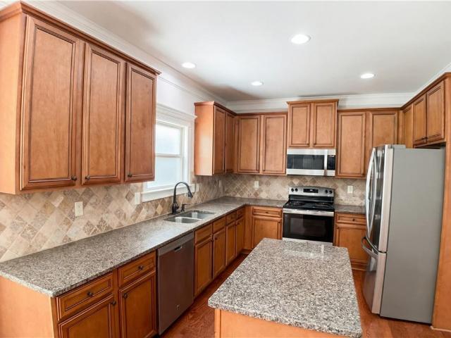 225 Lily Cove Dr, Loganville, GA 30052 | MLS #7717 | Compass