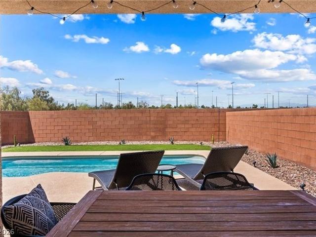 225 Moonshot St, Henderson, NV 89074