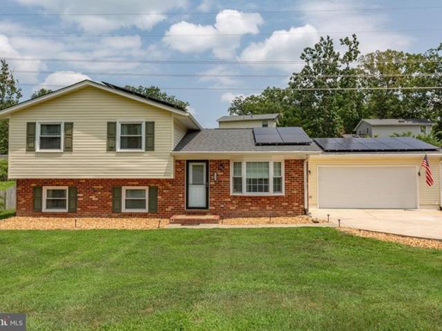 225 Morningside Dr, Fredericksburg, VA 22401