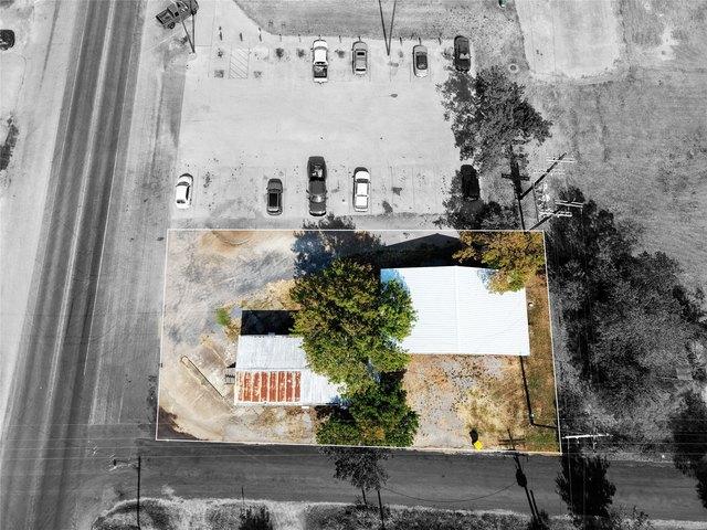 225 Main St, Normangee, TX 77871