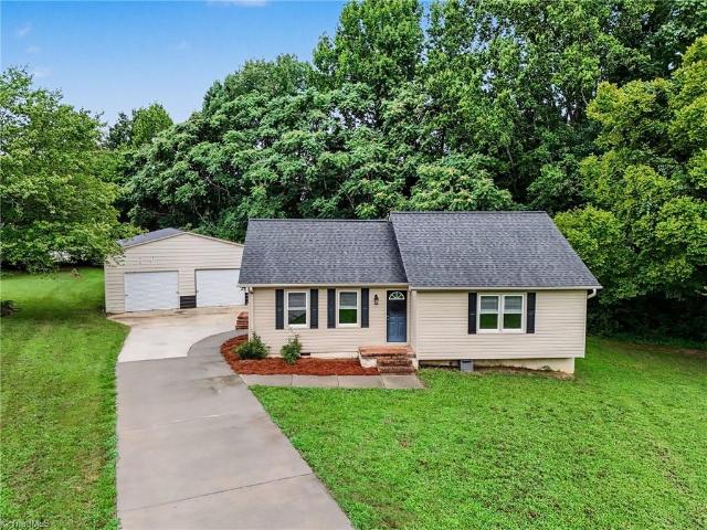 225 Meadow Trail