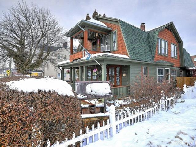 225 Meriden Rd, Waterbury, CT 06705