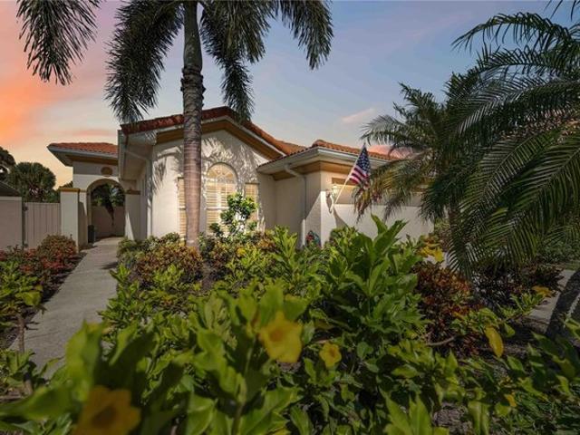 225 Mestre Pl, Nokomis, FL 34275