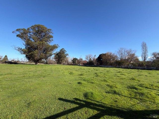 225 Millbrae Ave, Santa Rosa, CA 95407