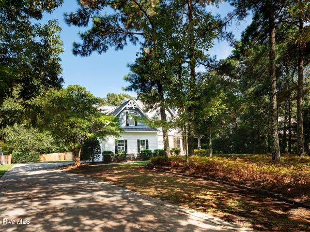 225 Mimosa Drive