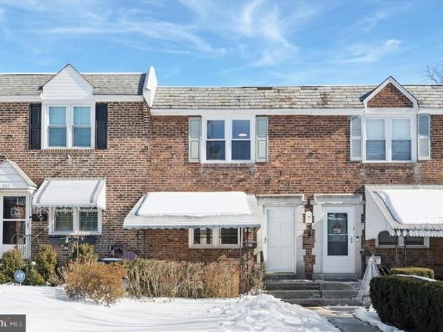 225 N Bishop Ave, Clifton Heights, PA 19018