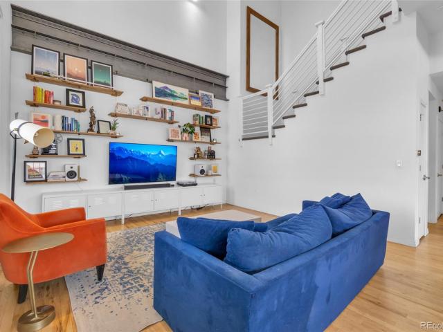 225 N Lincoln Street # 1