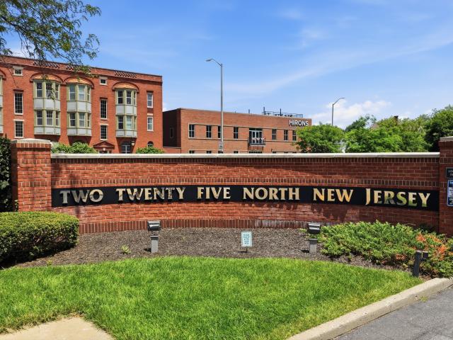 225 N New Jersey Street # APT 23